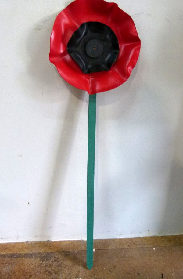 Giant ANZAC Poppy – The Shed Project Kāpiti